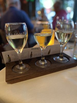 FLIGHT RESTAURANT AND WINE BAR - Updated September 2025 - 1870 Photos ...