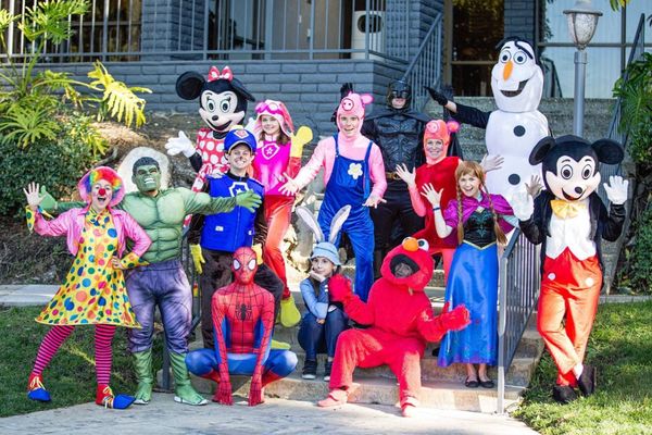 PARTY CHARACTERS FOR KIDS - Updated November 2025 - 52 Photos & 107 ...