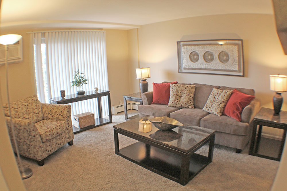 ROCKSIDE PLACE APARTMENTS - Updated December 2025 - 11 Photos - 12205 ...