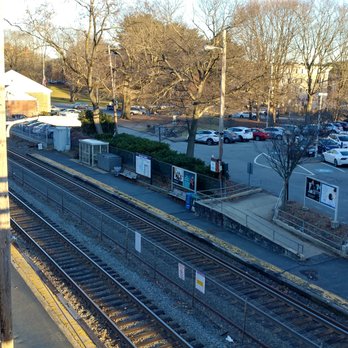 WELLESLEY SQUARE COMMUTER RAIL STATION - Updated July 2025 - 1 Grove St ...