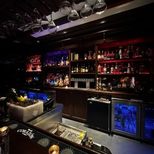 BOUNCE SPORTING CLUB - Updated July 2024 - 33 SE 3rd Ave, Delray Beach ...