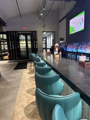 DISTRICT FORE SOCIAL - 19 Photos - 233 E Chicago St, Milwaukee ...