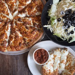 UNCLE PETEZA’S PIZZERIA - Updated September 2025 - 35 Photos & 158 ...