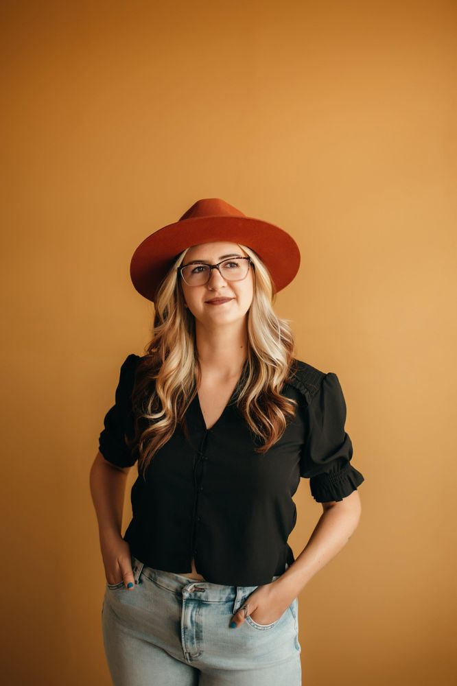 ALYSON MCCLARAN PHOTOGRAPHY - Updated May 2025 - 1126 W 10th Ave ...