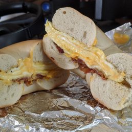 BAGELICIOUS - Updated December 2025 - 105 Photos & 175 Reviews - 1864 ...
