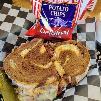 THE MEATING PLACE CAFE - Updated September 2024 - 470 Photos & 496 ...