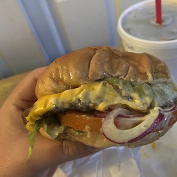 BUZZS DRIVE IN - Updated June 2025 - 119 Photos & 130 Reviews - 6707 ...