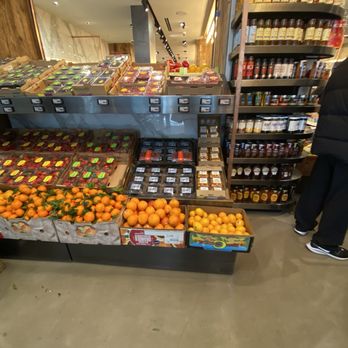 OURI’S MARKET - Updated January 2026 - 60 Photos & 44 Reviews - 1160 ...