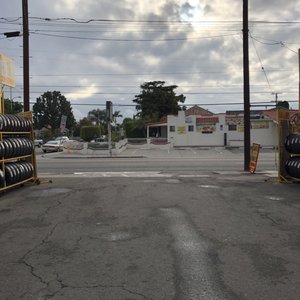 EL COMPA TIRES & WHEELS - 7850 Santa Fe Ave, Huntington Park, CA - Yelp