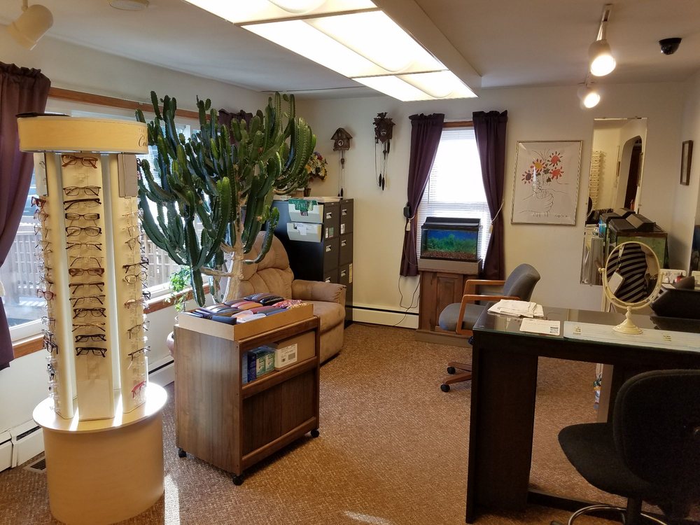 ZAK ZDENEK OPTMTRST - 10 Cody St, Webster, Massachusetts, États-Unis ...