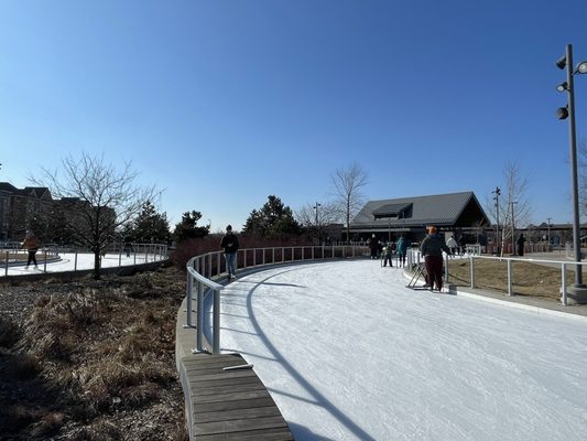 CENTRAL PARK ICE SKATE LOOP - Updated December 2025 - 16 Photos & 11 ...