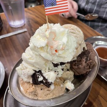 JAXSON’S ICE CREAM PARLOR AND RESTAURANT - Updated April 2025 - 3979 ...