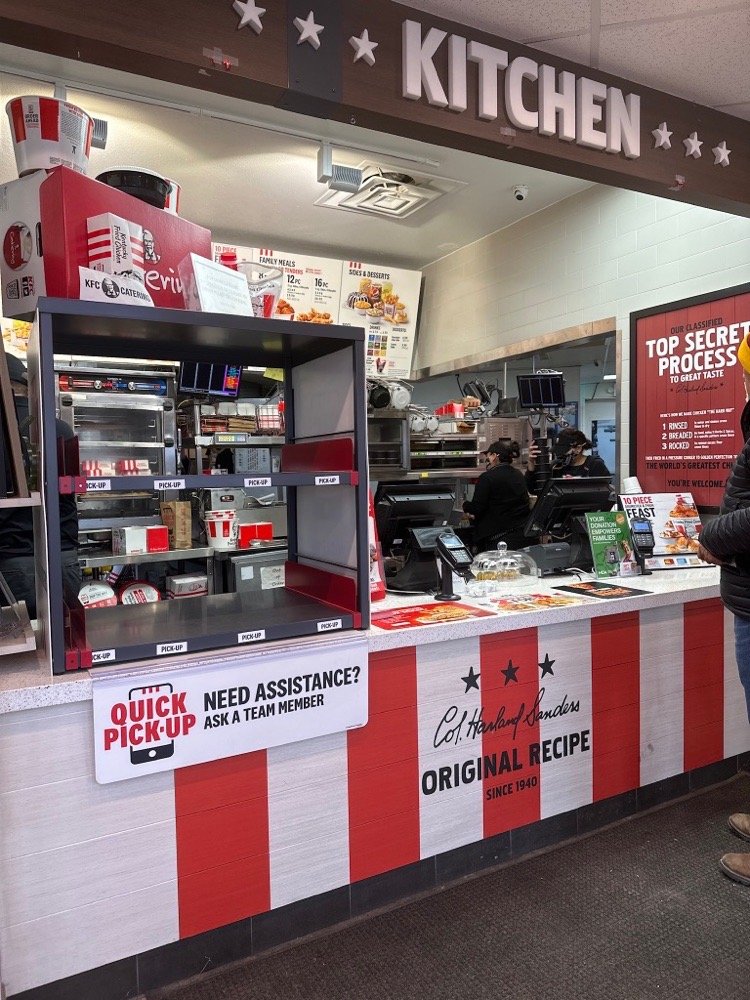 KFC - Updated October 2025 - 14 Reviews - 2504 East Highway 66, Gallup ...