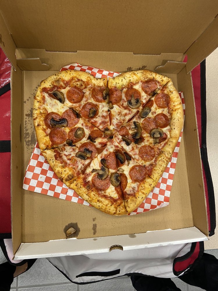 GOLDEN CRUST PIZZA - 39 Photos & 39 Reviews - Pizza - 4000 La Rica Ave ...