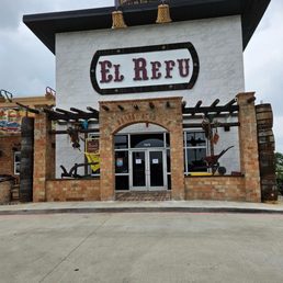EL REFU - Updated July 2025 - 53 Photos & 29 Reviews - 7875 Memorial ...