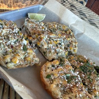 THE MOONSTONE - Updated July 2024 - 132 Photos & 72 Reviews - 930 E 2nd ...