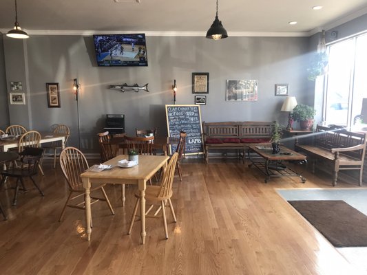 CROWN CAFE - Updated January 2026 - 71 Photos & 37 Reviews - 2200 ...