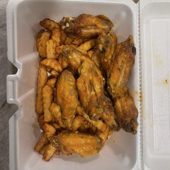 SAUCED - Updated January 2026 - 14 Photos & 22 Reviews - 26 W High St ...