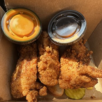 HOT CHICKS HOUSE OF CHICKEN - Updated December 2025 - 32 Photos & 20 ...