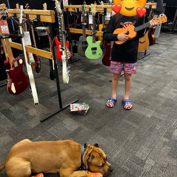 BOOKMANS ENTERTAINMENT EXCHANGE - Updated December 2025 - 161 Photos ...