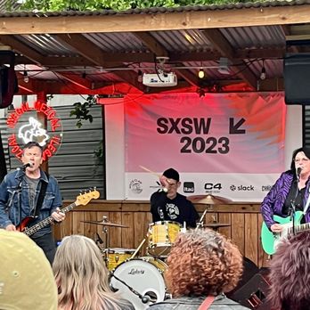 LATCHKEY - Updated October 2025 - 42 Photos & 47 Reviews - 1308 E 6th ...