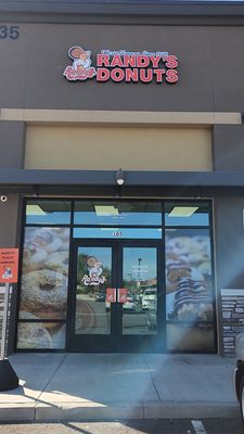 RANDY’S DONUTS - Updated December 2025 - 52 Photos & 57 Reviews - 4935 ...