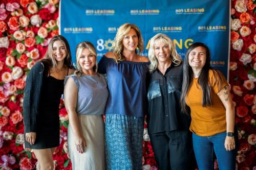 805 LEASING - Updated January 2026 - 16 Reviews - 555 St Charles Dr ...