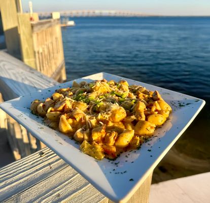 EMERALD WATERFRONT BAR AND GRILL - Updated March 2025 - 40 Photos ...