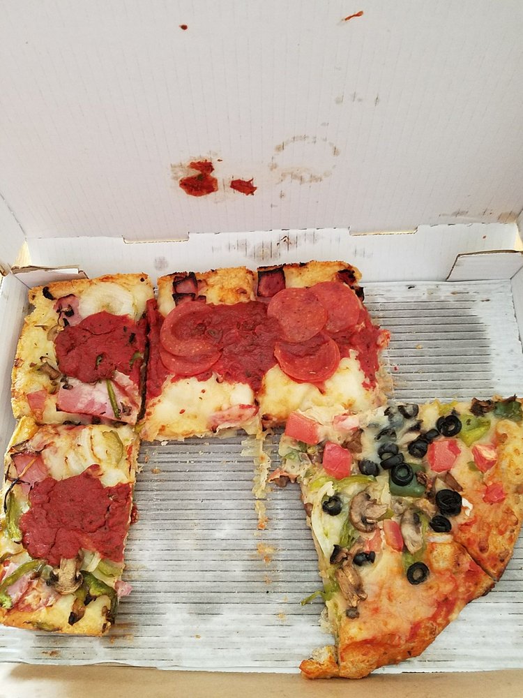 SHIELD’S RESTAURANT BAR PIZZERIA - 116 Photos & 111 Reviews - Pizza ...