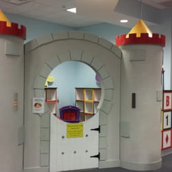 ELMONT MEMORIAL LIBRARY - 32 Photos & 34 Reviews - Libraries - 700 ...