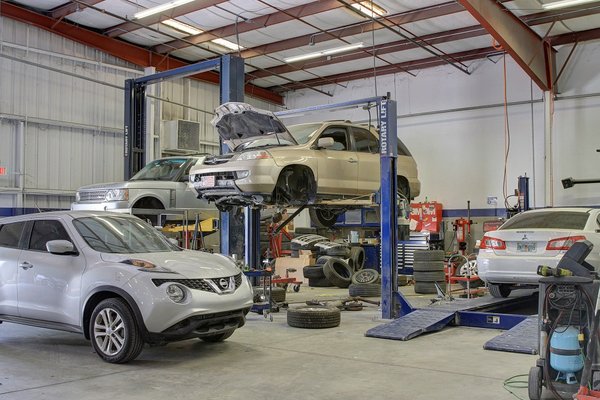CROWN COLLISION CENTER - Updated May 2026 - 22 Photos & 51 Reviews ...