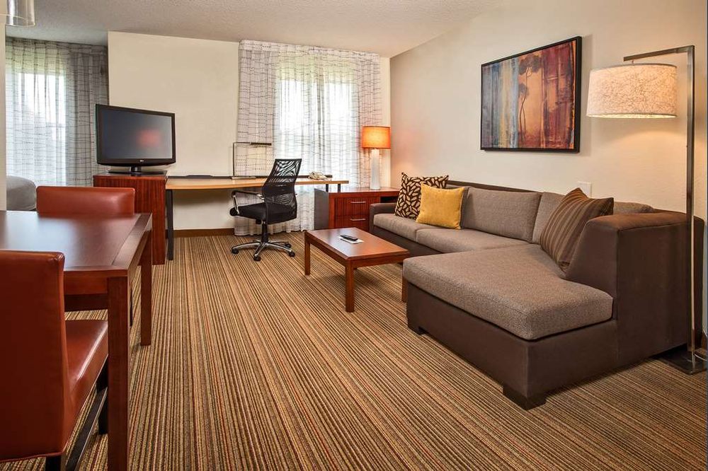 Sonesta Es Suites Charleston