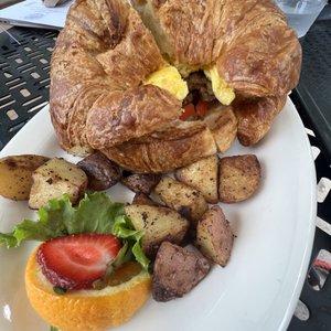 SIMPLE SIMON’S BAKERY & BISTRO - 1049 Photos & 1334 Reviews - Bakeries ...