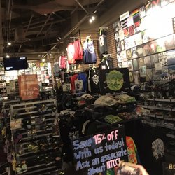 Hot Topic - 2019 All You Need to Know BEFORE You Go (with Photos) Women ...