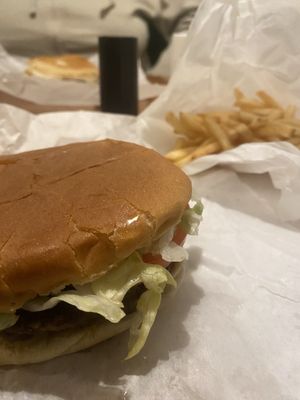 COUNTRY BURGER - Updated June 2024 - 76 Photos & 189 Reviews - 3115 W ...