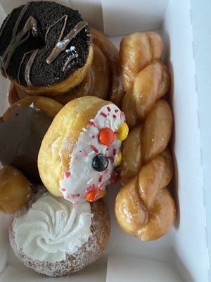 MOON DONUTS & CAFE - 22 Photos & 27 Reviews - 9 State Hwy 55, Buffalo ...