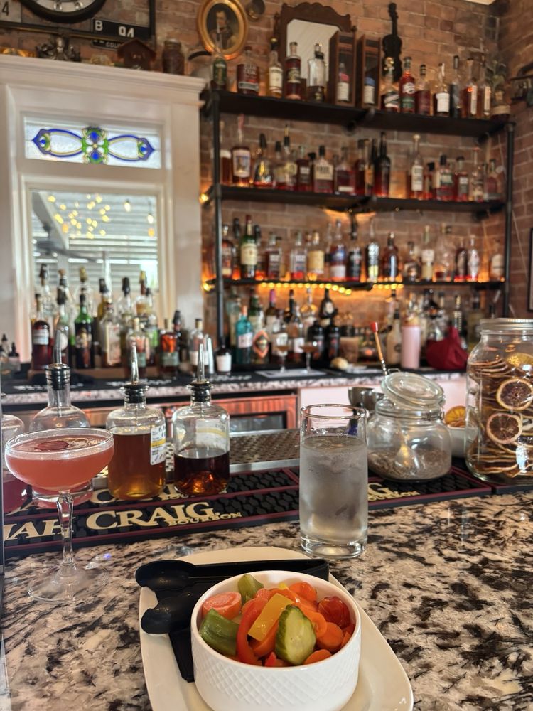 SOCO SOCIAL HOUSE - Updated January 2026 - 29 Photos & 11 Reviews - 209 ...