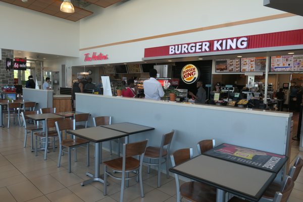 ONROUTE - Updated December 2025 - 15 Photos - 27585 Hwy 401 Eastbound ...