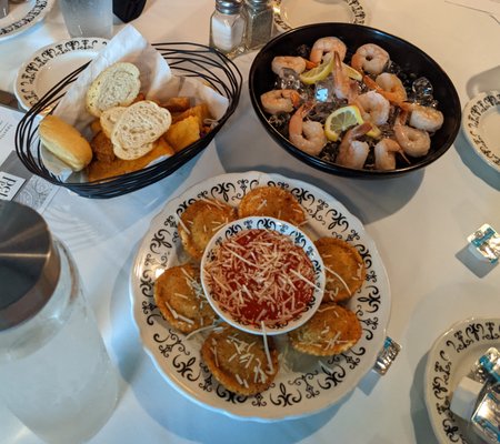 PETIT PAREE RESTAURANT & LOUNGE - Updated April 2025 - 18 Photos & 57 ...