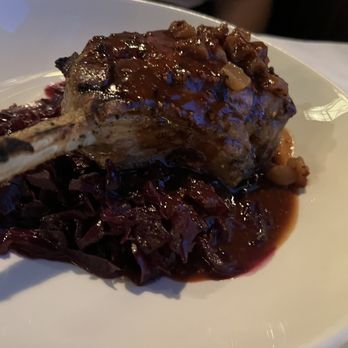 RED HAT ON THE RIVER - 645 Photos & 675 Reviews - 1 Bridge St ...