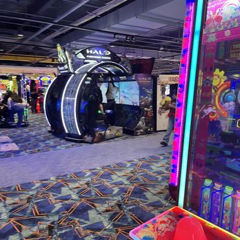 ROUND1 BOWLING & ARCADE - DANBURY - Updated January 2026 - 48 Photos ...