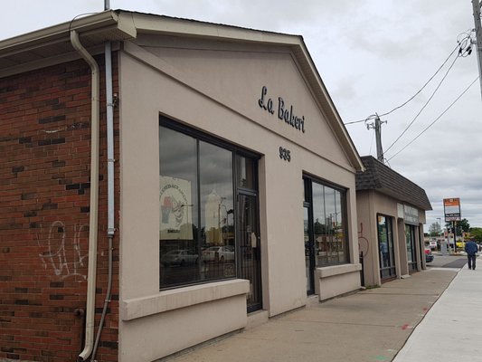 LA BAKERI - Updated January 2026 - 19 Photos - 935 Fennell Avenue E ...
