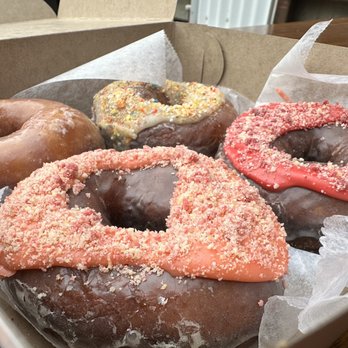 CURIOSITY DOUGHNUTS - Updated October 2025 - 188 Photos & 51 Reviews ...