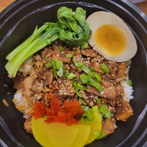 UMAI RAMEN & RICE BOWL - 567 Photos & 335 Reviews - 482 Elden St ...
