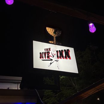 DIVE INN - Updated December 2025 - 108 Photos & 208 Reviews - 1380 S ...