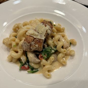 RED ON MAIN - Updated September 2024 - 103 Photos & 91 Reviews - 122 E ...