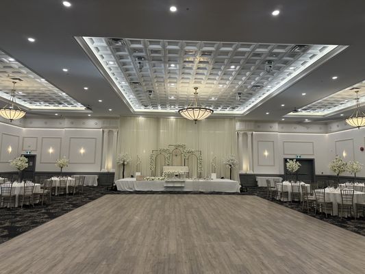 METROPOLITAN CENTRE - Updated December 2025 - 31 Photos - 3840 Finch ...