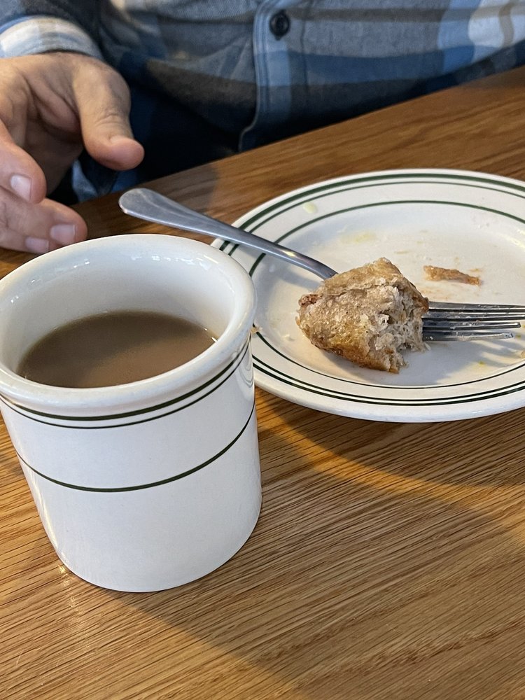 NEON NEWT - MA-8 & High St, Becket, Massachusetts - Breakfast & Brunch ...