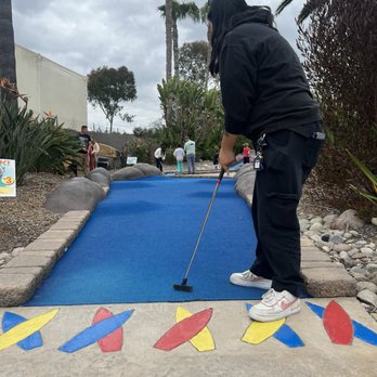 PELLY’S MINI GOLF - Updated November 2024 - 303 Photos & 255 Reviews ...