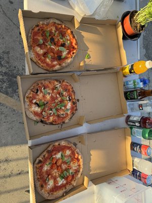 TIC TAC TOE PIZZA - Updated December 2024 - 79 Photos & 49 Reviews ...